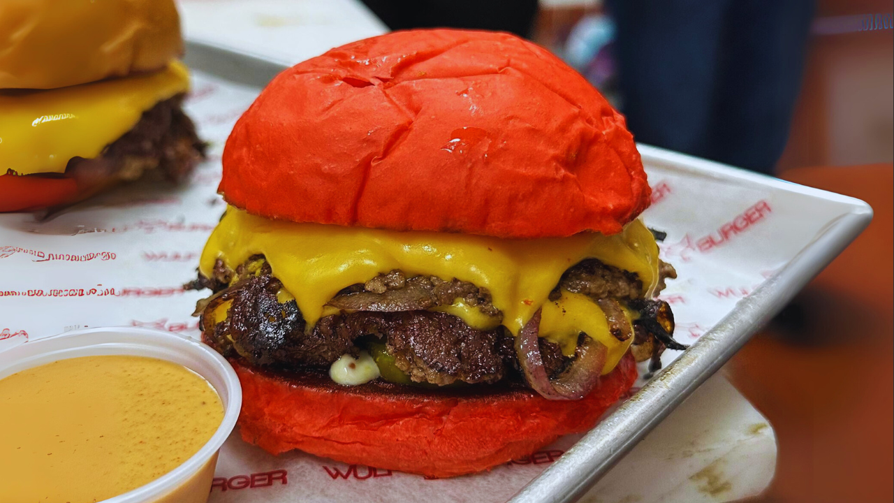 Best Burger in Richardson TX | Wulf Burger’s Red Bun Smashburger