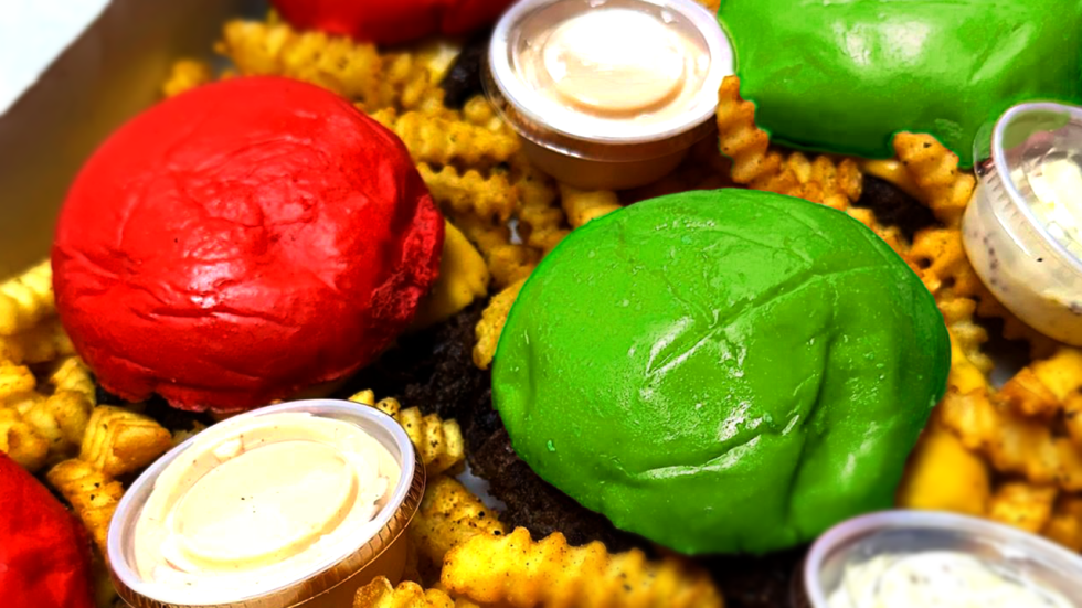 Wulf Burger’s Red & Green Buns | All-Natural & Iconic